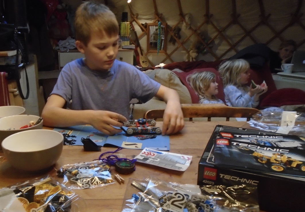 A 'Theory of Objectivist Parenting' with Roslyn Ross